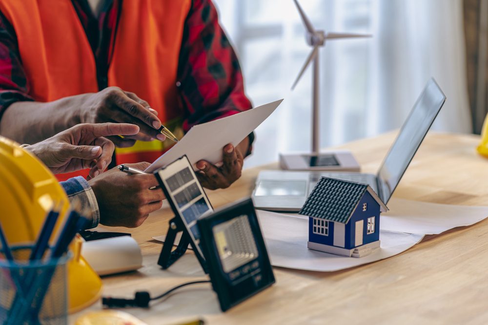 Project Finance Support for Renewable Energy | Expert Risk Management